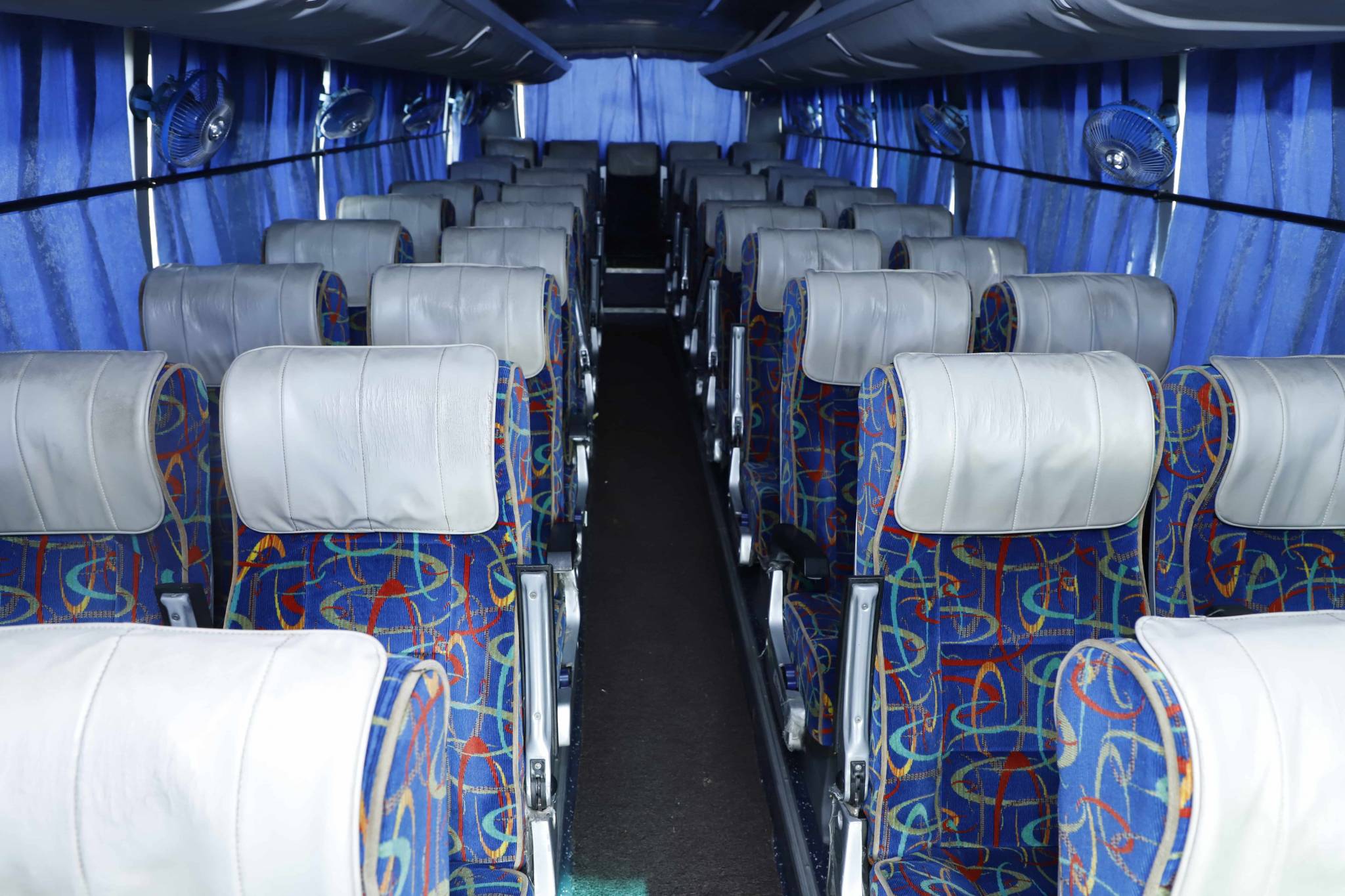 41 Seater 2×2 AC Bus – Royal Travels