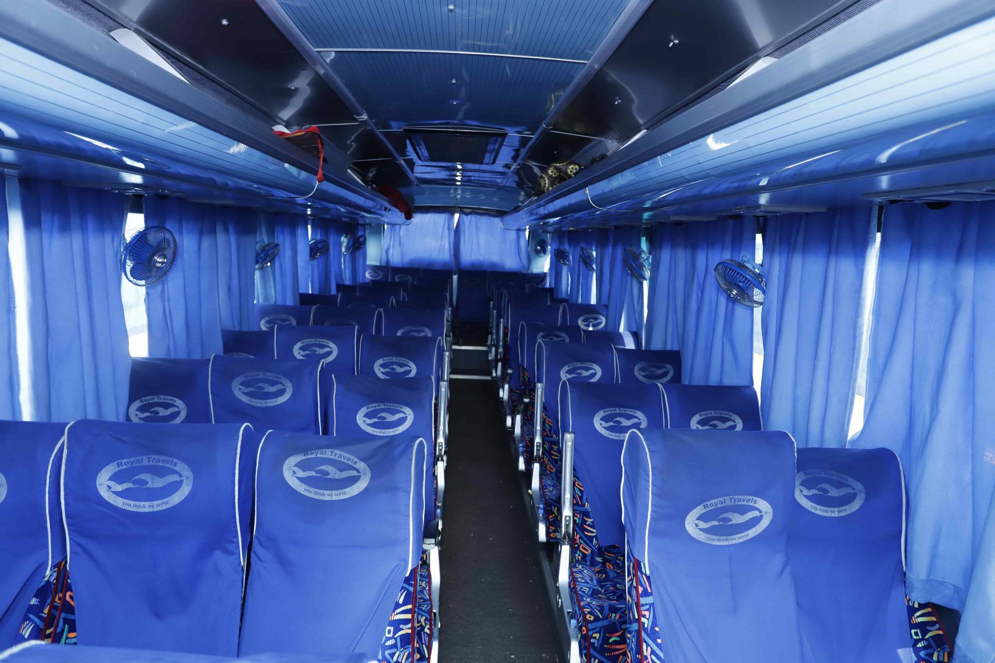 41 SEATER 3×2 AC BUS – Royal Travels